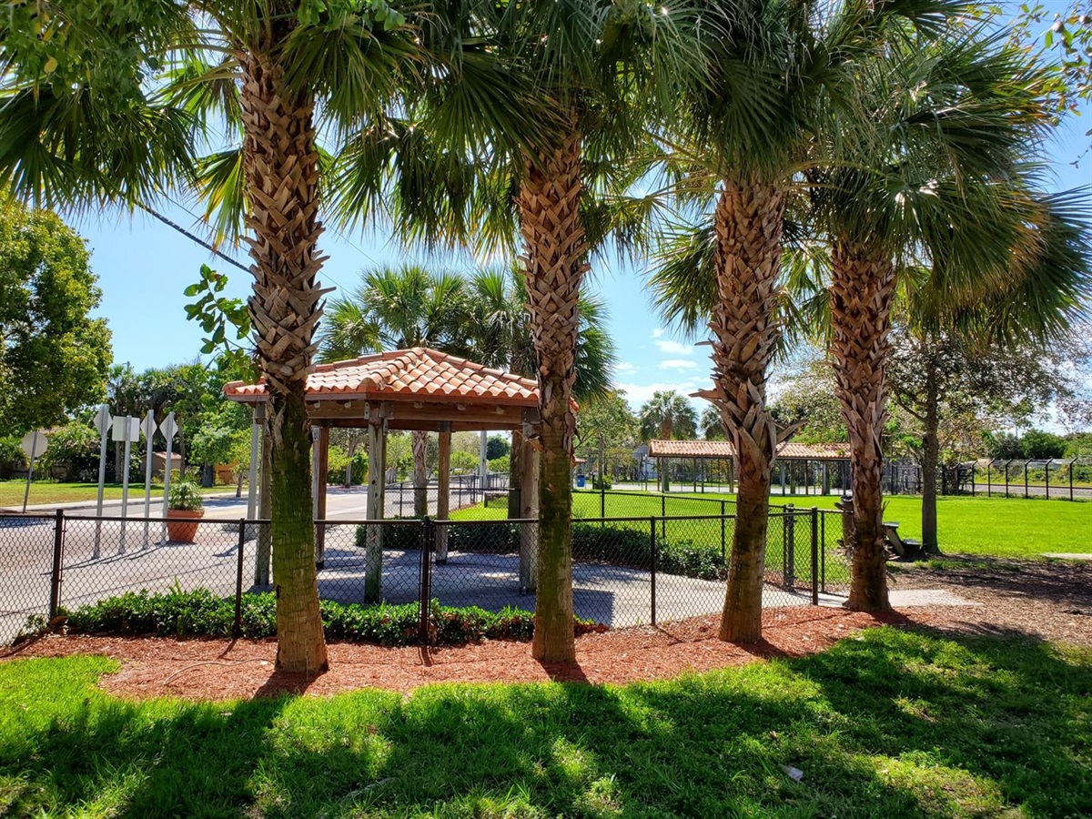 Pinewood Park City of West Palm Beach